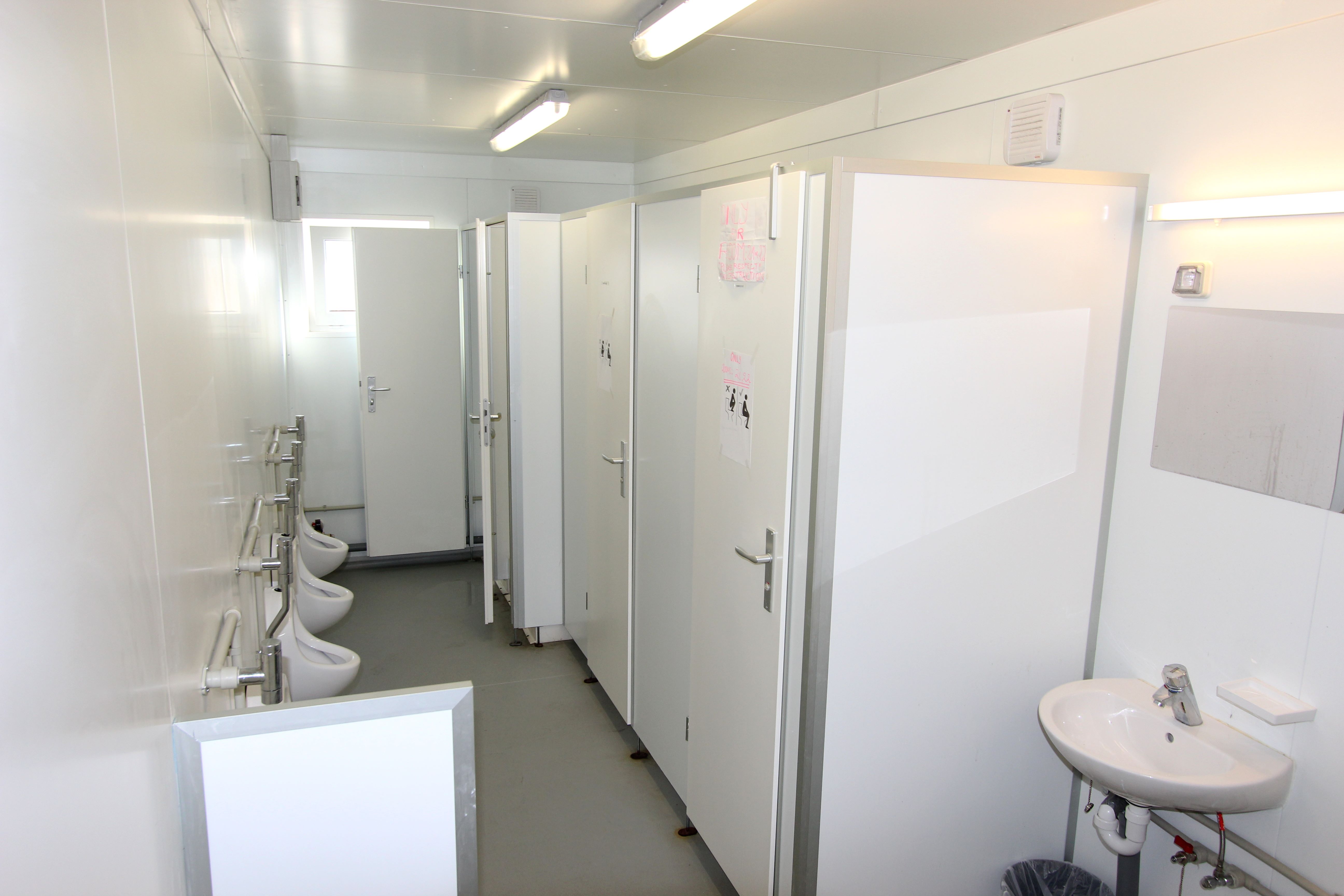 Modules sanitaires et conteneurs WC - CONTAINEX (FR)